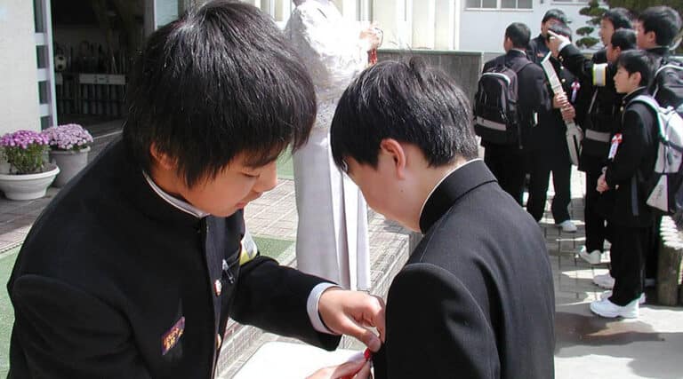 Senpai : quelle est sa traduction et sa signification